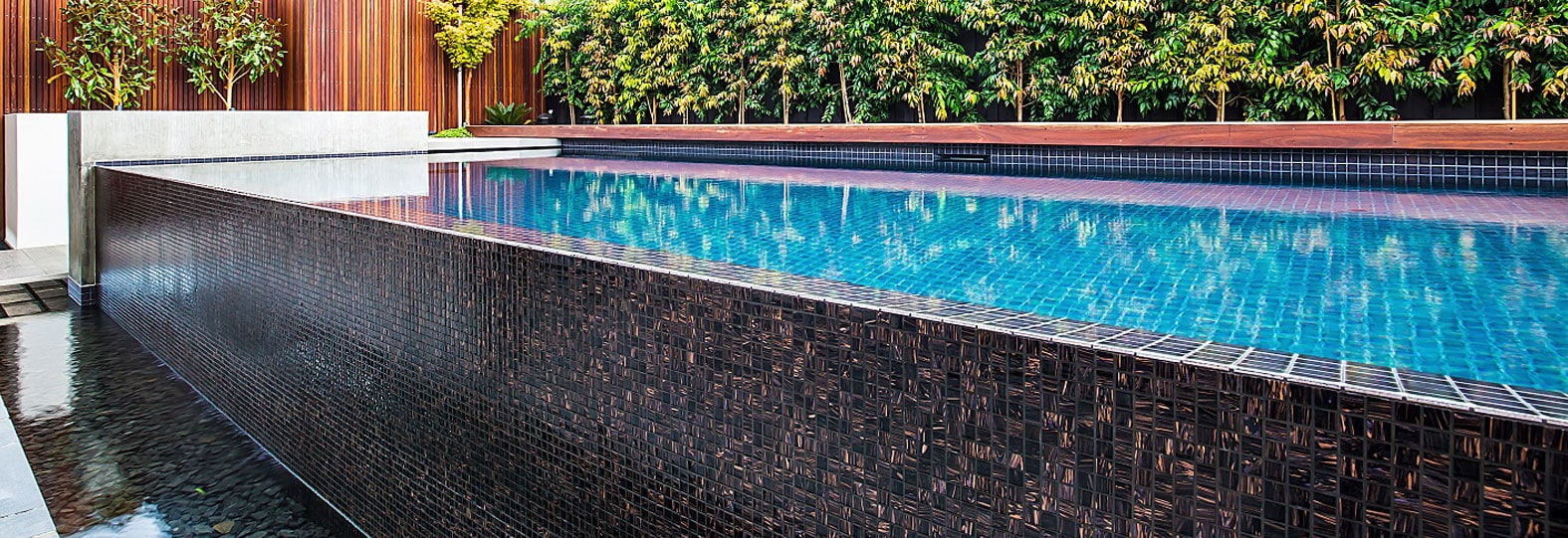 Choosing the Right Grout Colour for Glass Mosaic Pool Tiles | Better ...